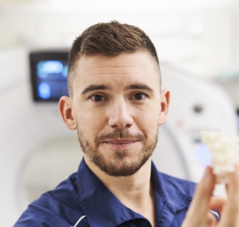 Alexander Then nominerad till Årets Veterinär 2021 - VeterinärMagazinet
