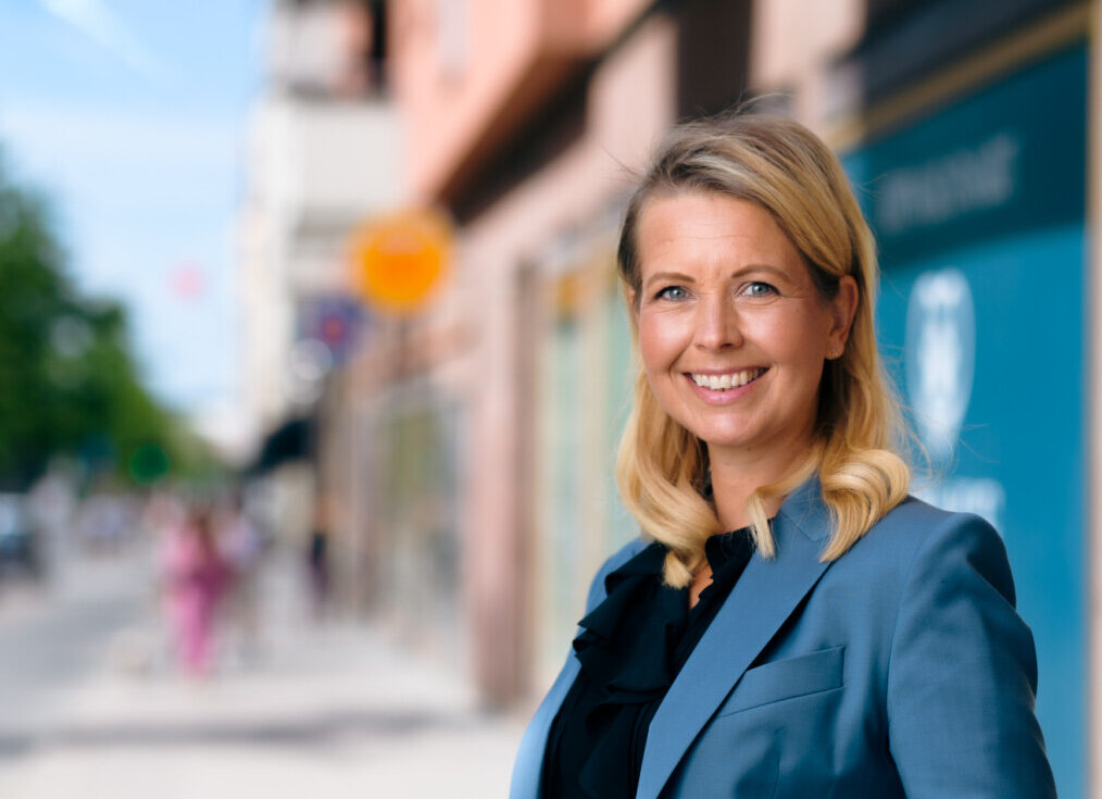 Rebecca Berg nominerad till Årets Veterinär 2021 - VeterinärMagazinet